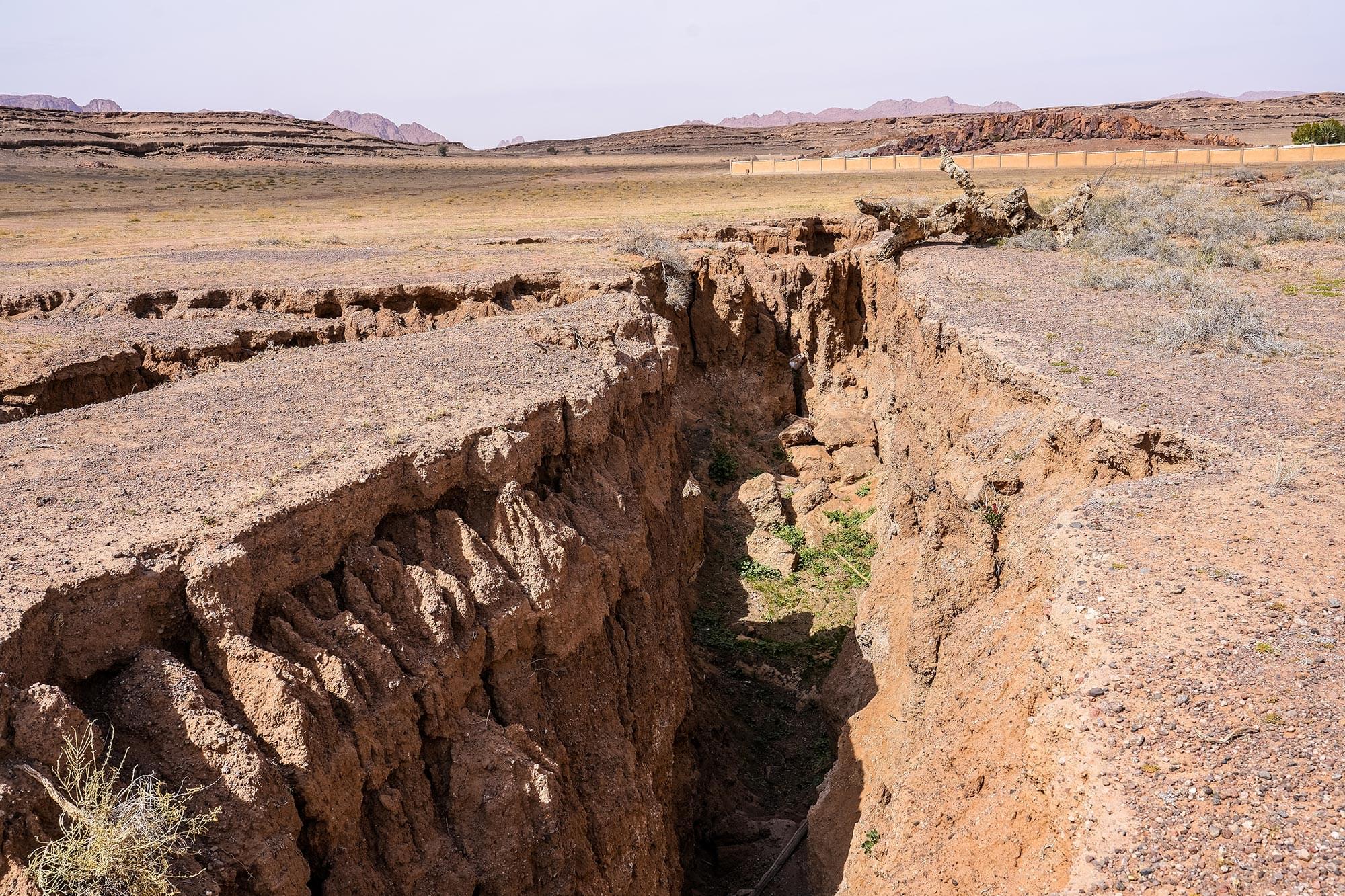 Rare Footage Shows a Fault Line Tearing Open. It’s a Game-Changer for ...